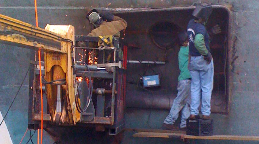 Standard Marine & Ship Repair :: Services